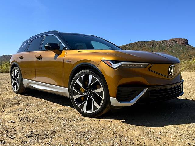Best Luxury Electric SUVs of 2025 - Expert Rankings & Advice | MotorDonkey