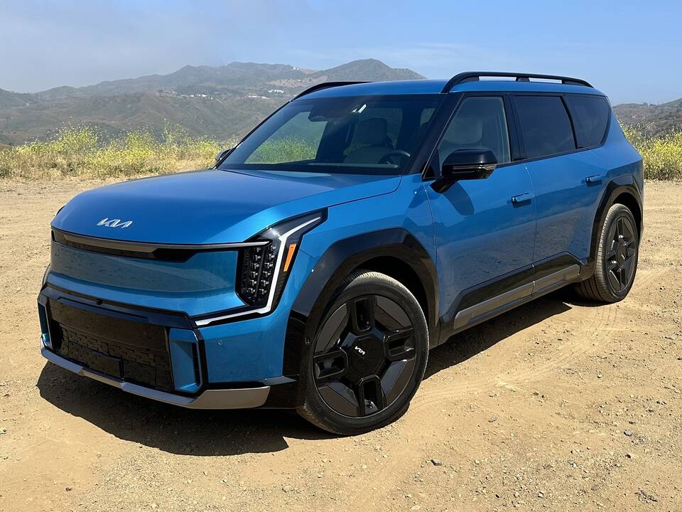 The Kia EV9's range has a major asterisk that no one's talking about ...