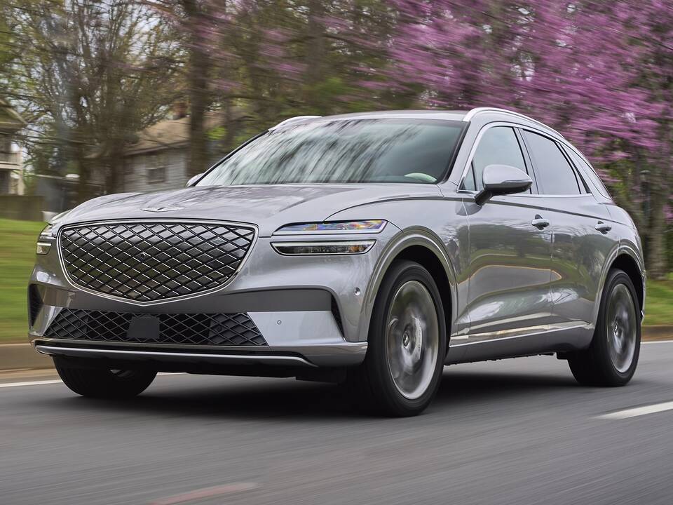 View Photos of the 2024 Genesis Electrified GV70 | MotorDonkey