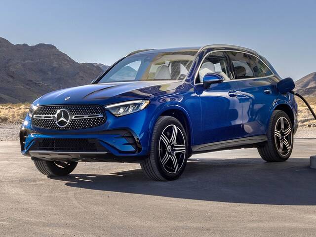 Longest Range Plug-In Hybrids of 2025: Expert Rankings & Advice | MotorDonkey