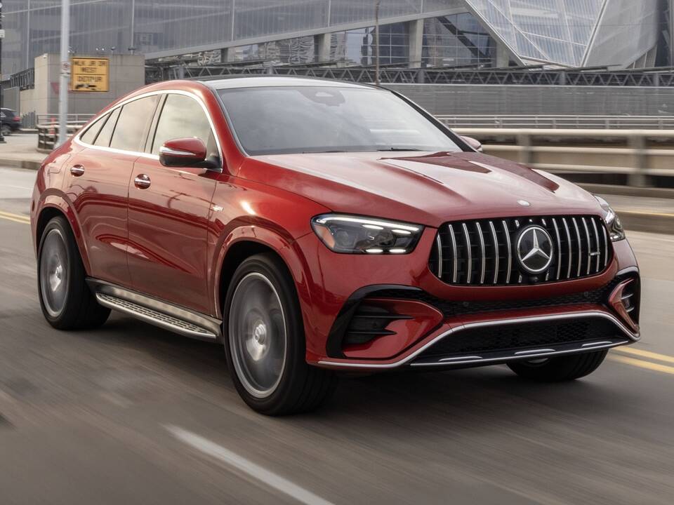 View Photos of the 2024 Mercedes-Benz GLE Coupe | MotorDonkey