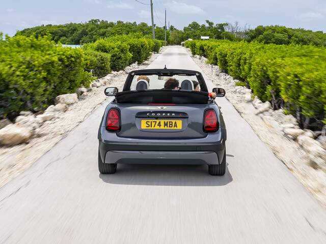 2025 Mini Cooper Convertible Review, Ranking, Versions & Pricing ...
