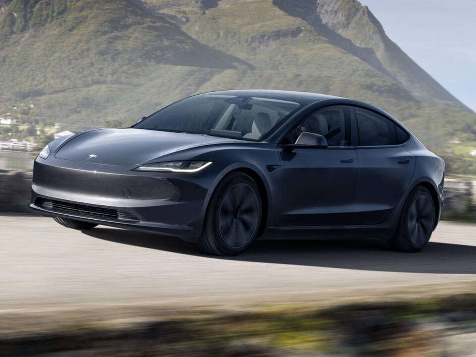 View Photos of the 2025 Tesla Model 3 | MotorDonkey