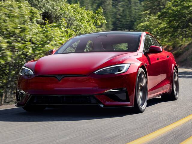 2025 Tesla Model S Plaid Review, Versions & Pricing | MotorDonkey