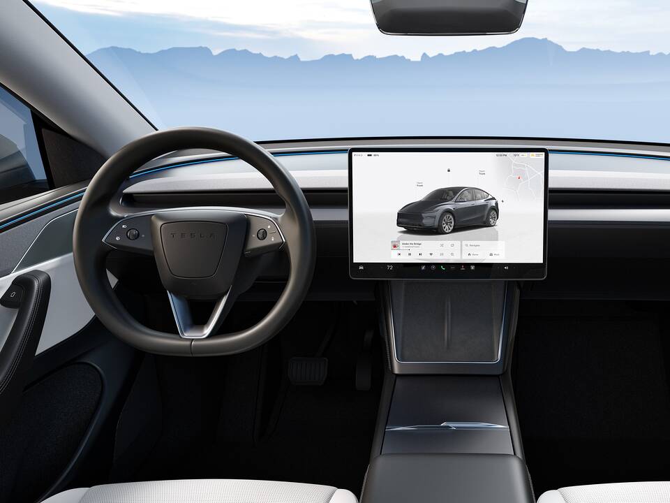 View Photos of the 2025 Tesla Model Y | MotorDonkey