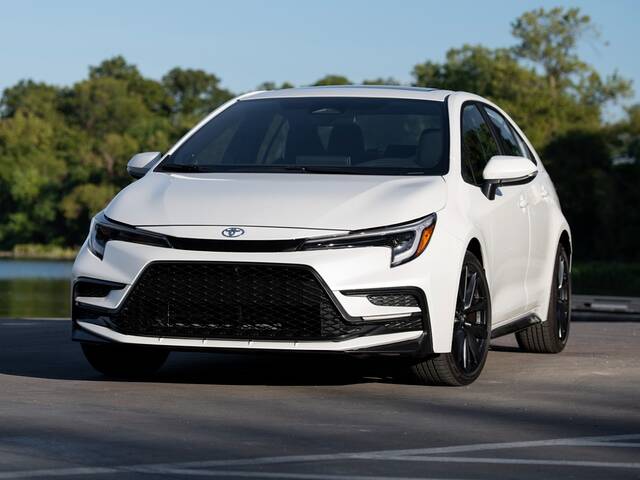 Best Hybrid Cars of 2025 | MotorDonkey
